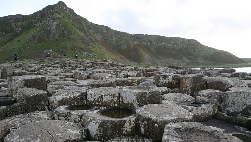 11 extraordinary natural formations around the world