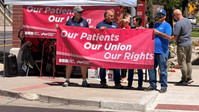 Reno nurses picket at Saint Mary’s, citing staffing issues and union ...