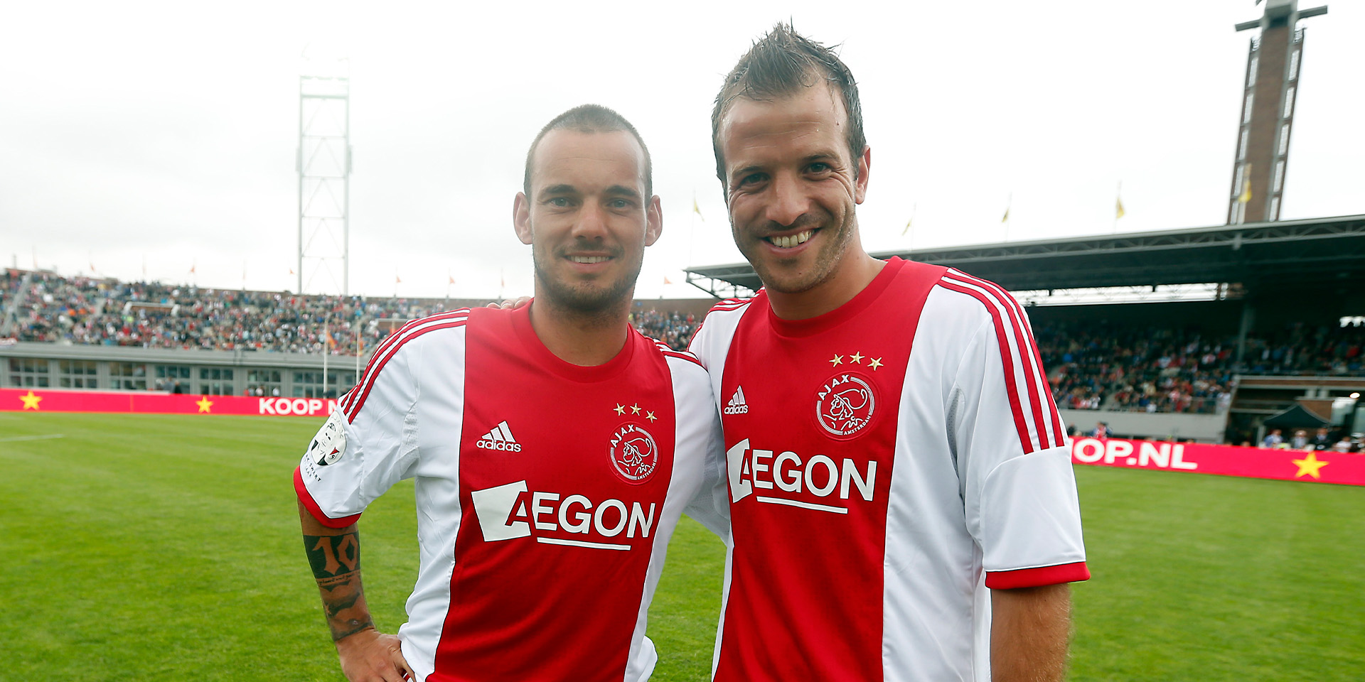 Sneijder en Van der Vaart hebben opvallend plan: 'Hij hoofdtrainer, ik ...