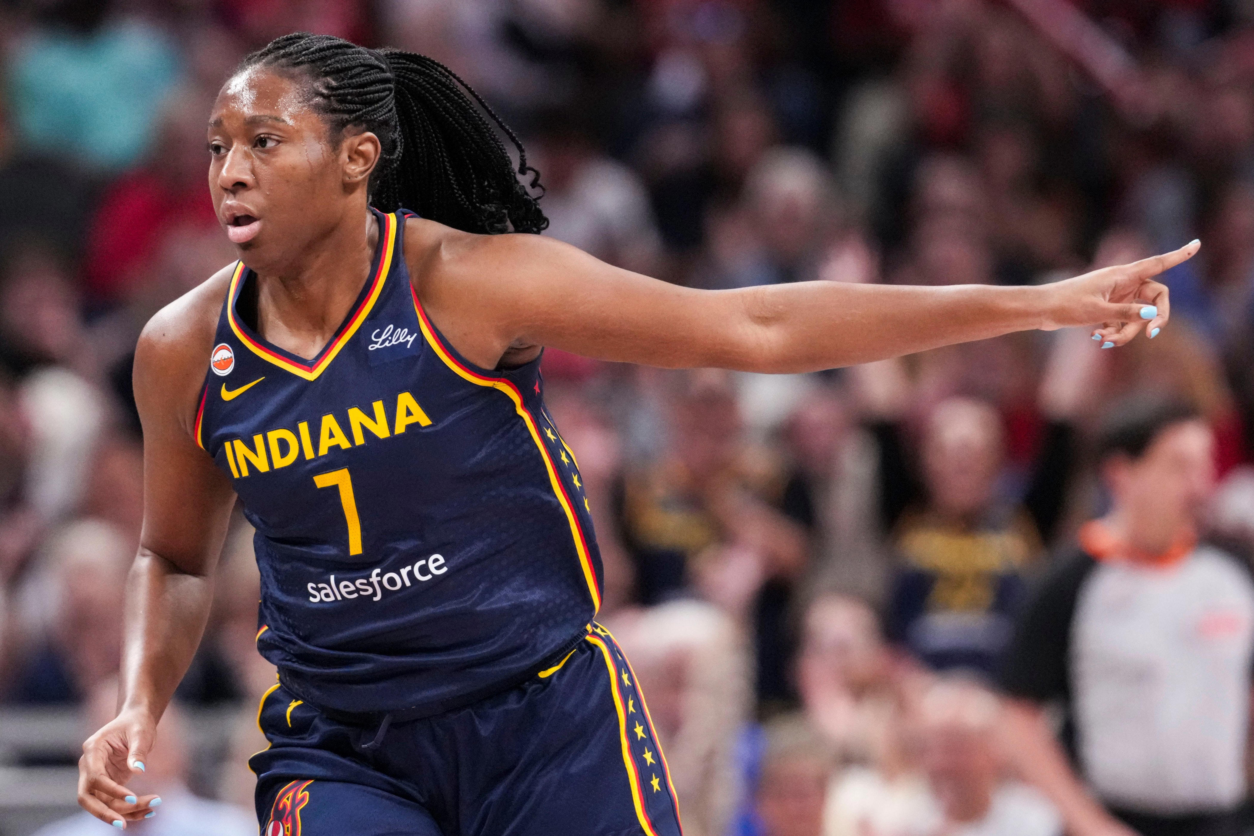 Caitlin Clark, Indiana Fever need overtime to beat Chicago Sky: Score ...