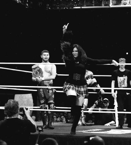 10 fit WWE women with most world championship victories