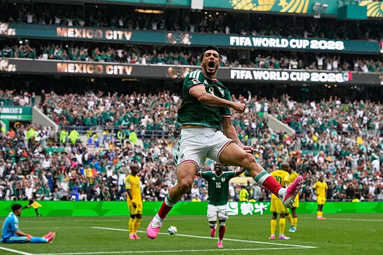 Mexico beats South Africa and Czechia loses to South Korea in World Cup ...