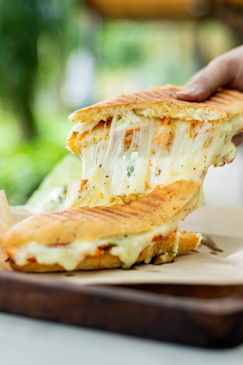 Grilled cheese hacks that deliver crispy bread and melted cheese in ...