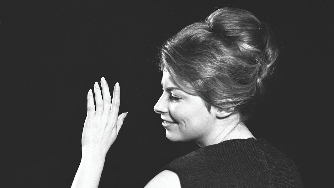 14 retro hairstyles revived for modern style