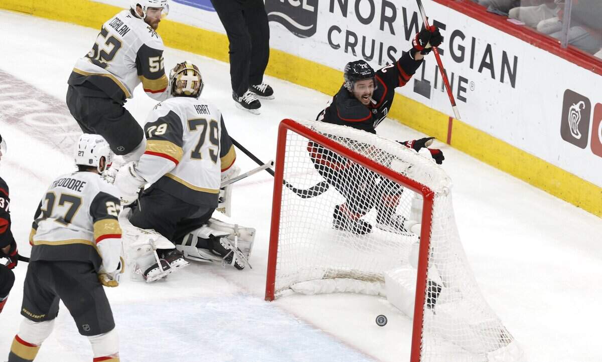 Hurricanes-Golden Knights game 5 updates: Carolina leads Vegas in third ...