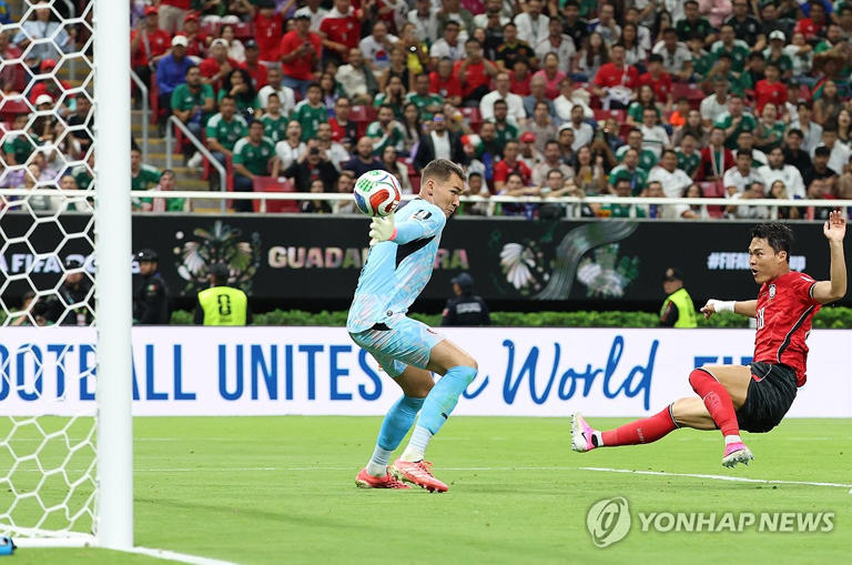 (LEAD) (World Cup) S Korea rally past Czechia 2-1 for opening victory