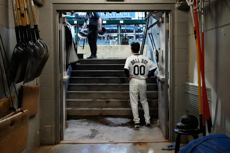 Atlanta Braves at Chicago White Sox game postponed because of rain