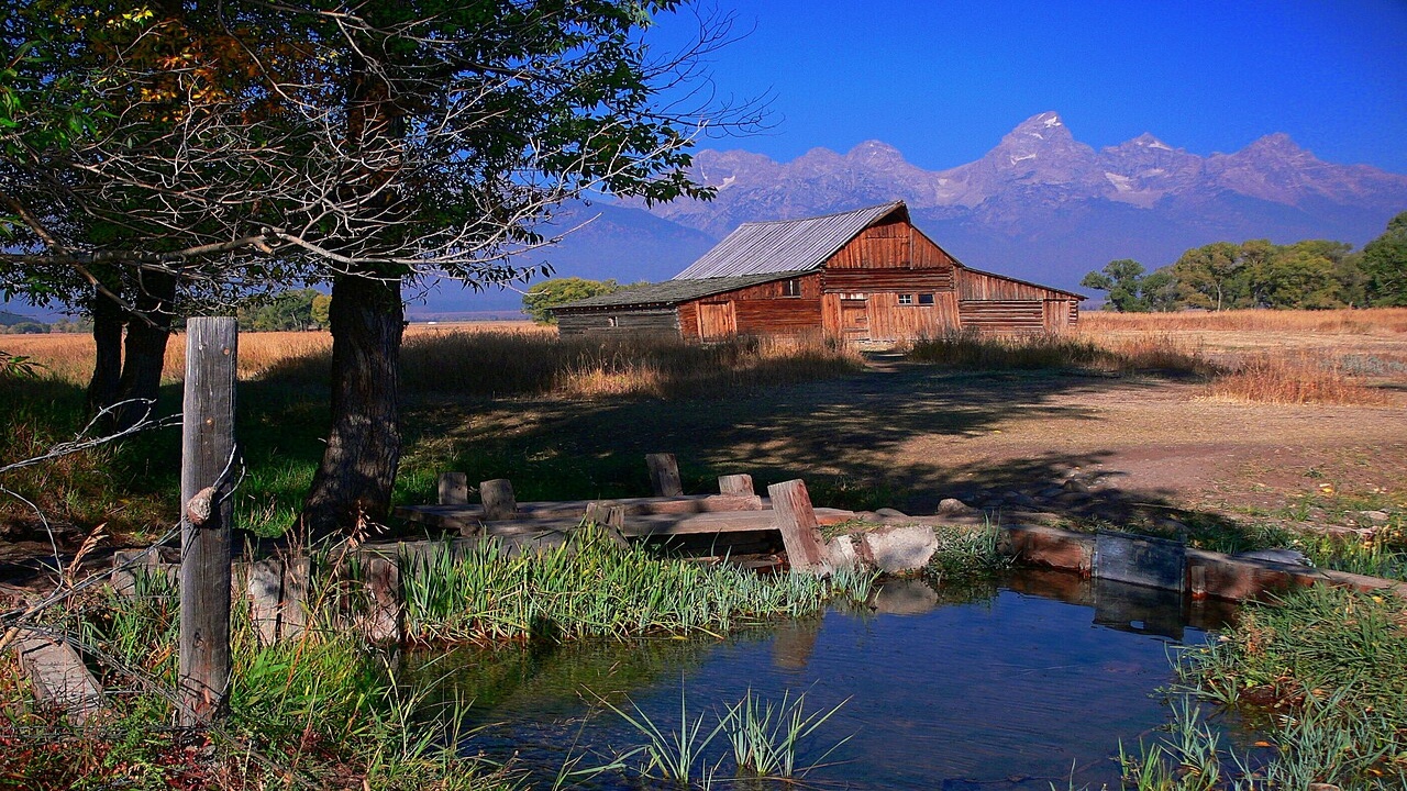Mormon Row in Grand Teton isn’t just pretty barns, it’s a ghost town ...