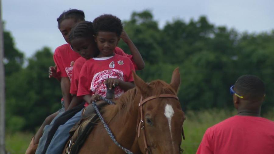 Kids learn the cowboy way during cowboy camp