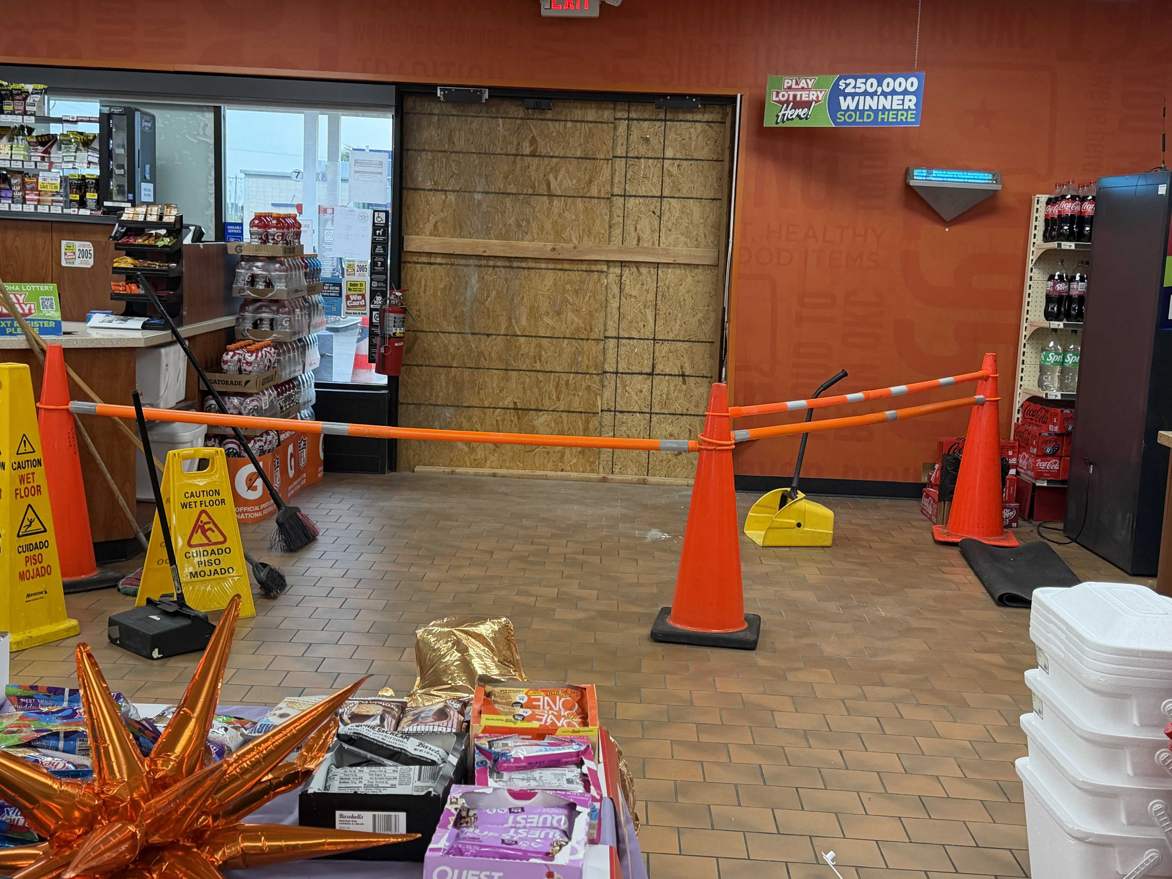 Car crashes into 7-Eleven in southwest Oklahoma City