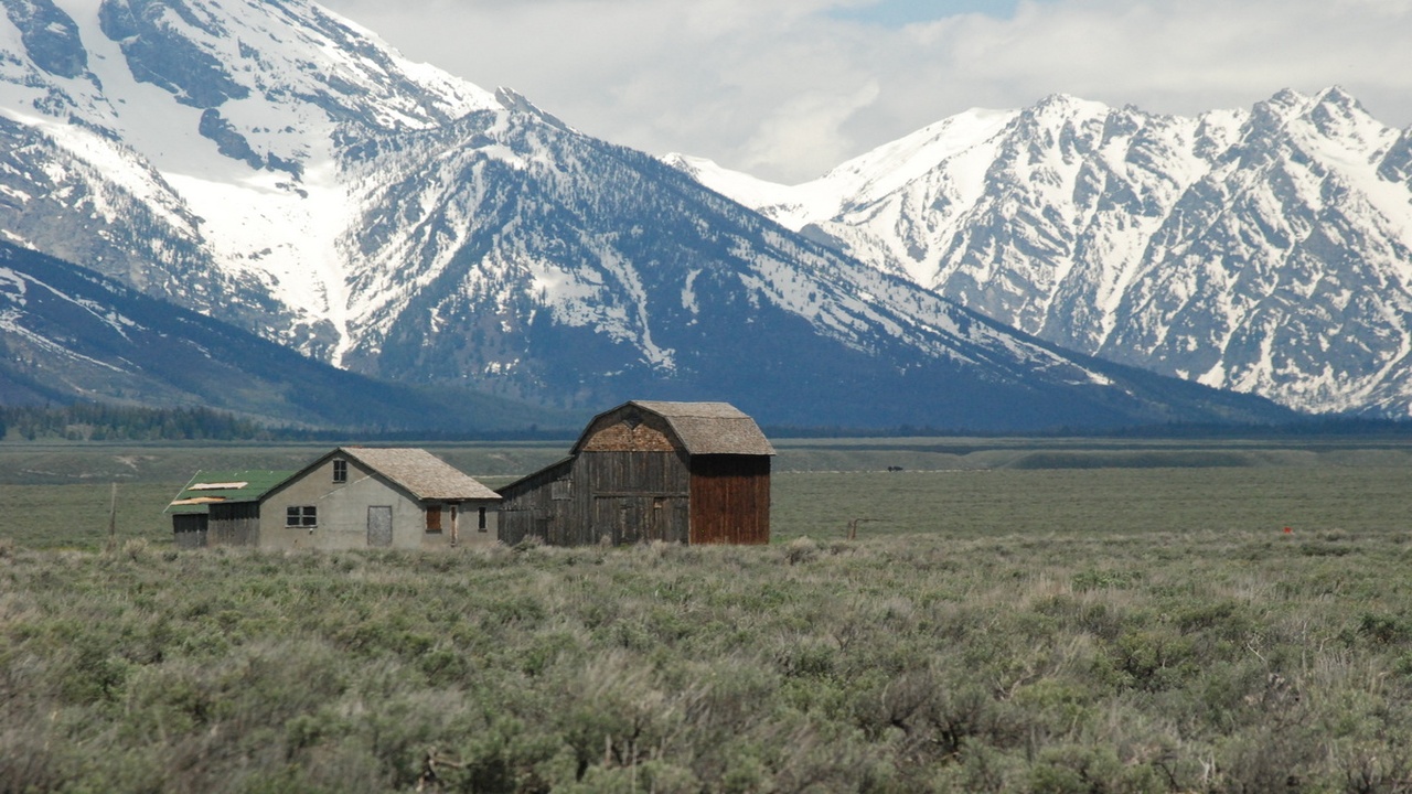 Mormon Row in Grand Teton isn’t just pretty barns, it’s a ghost town ...