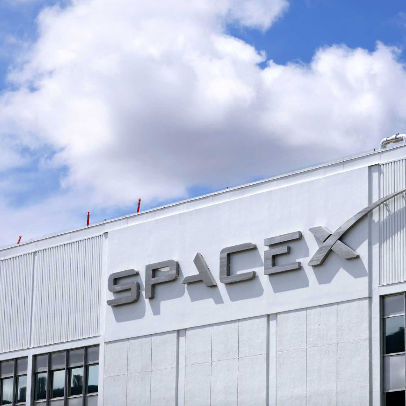 SpaceX im Handel über 2 Billionen Dollar wert