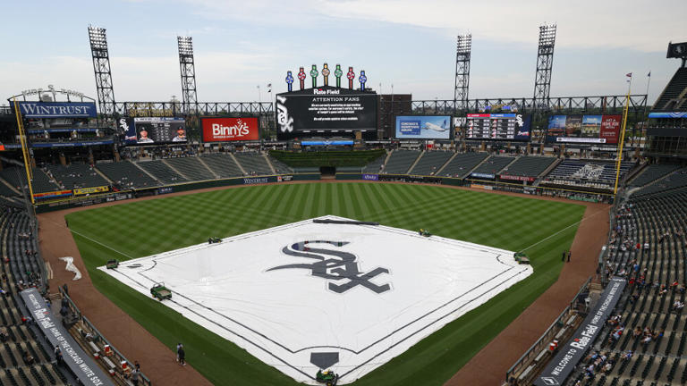 Atlanta Braves at Chicago White Sox game postponed because of rain