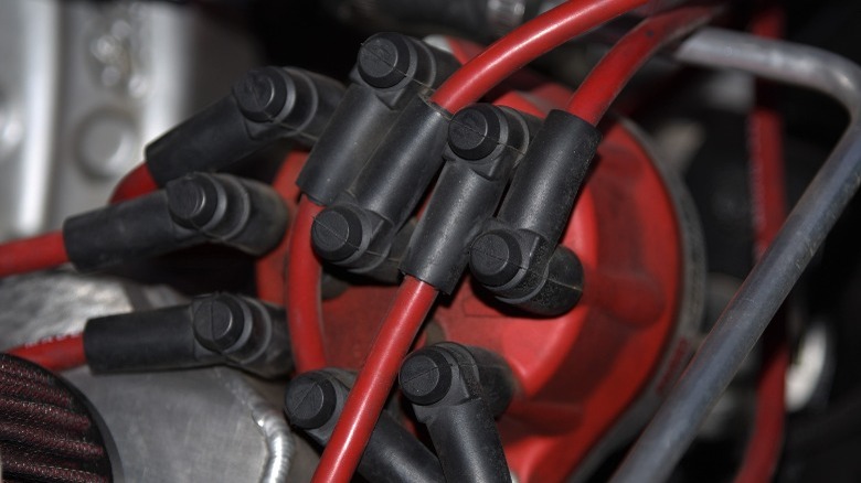 7 reasons you might need to change the distributor cap on your vehicle