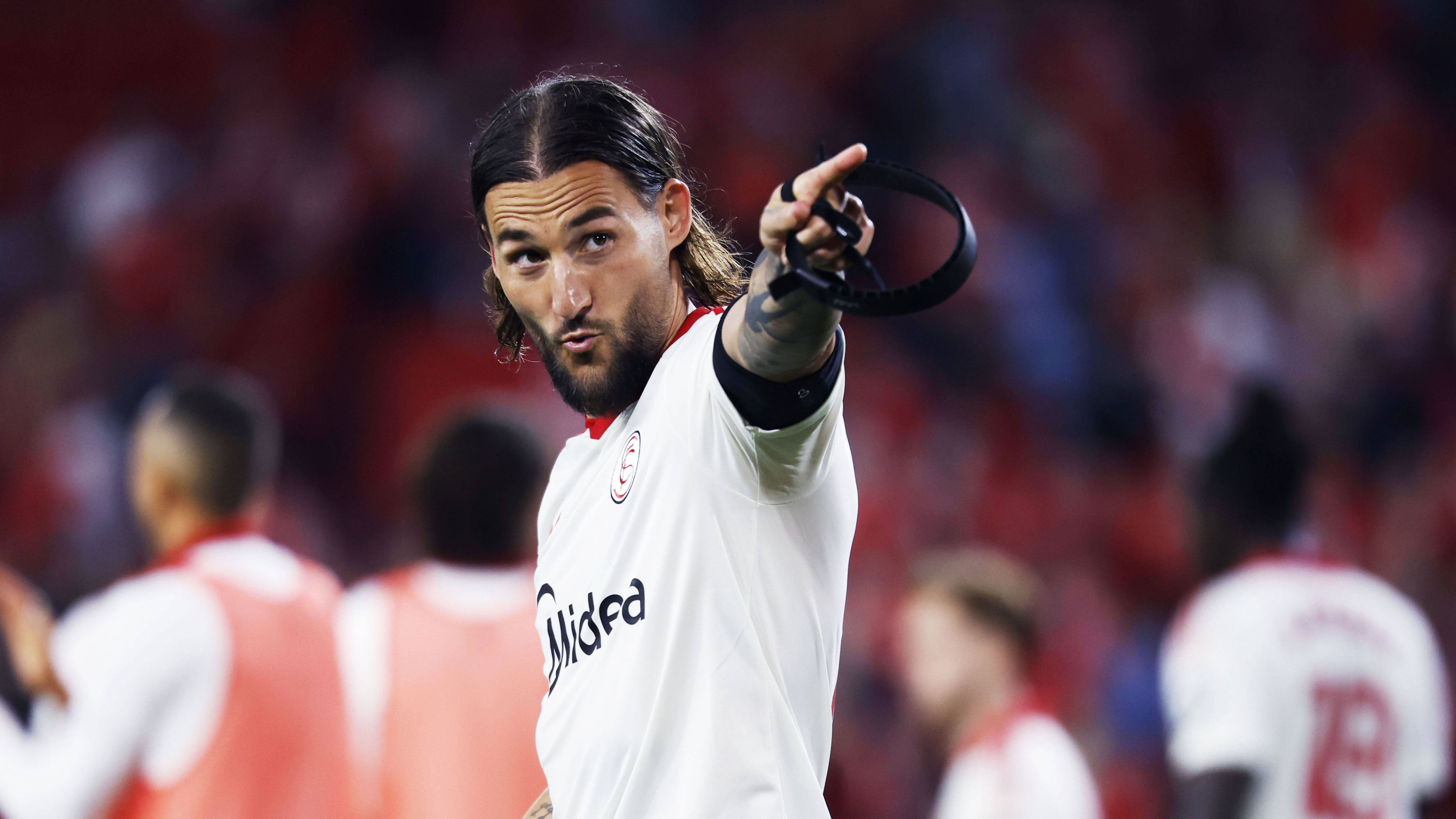 Nemanja Gudelj vertrekt per direct en als absolute clublegende bij Sevilla