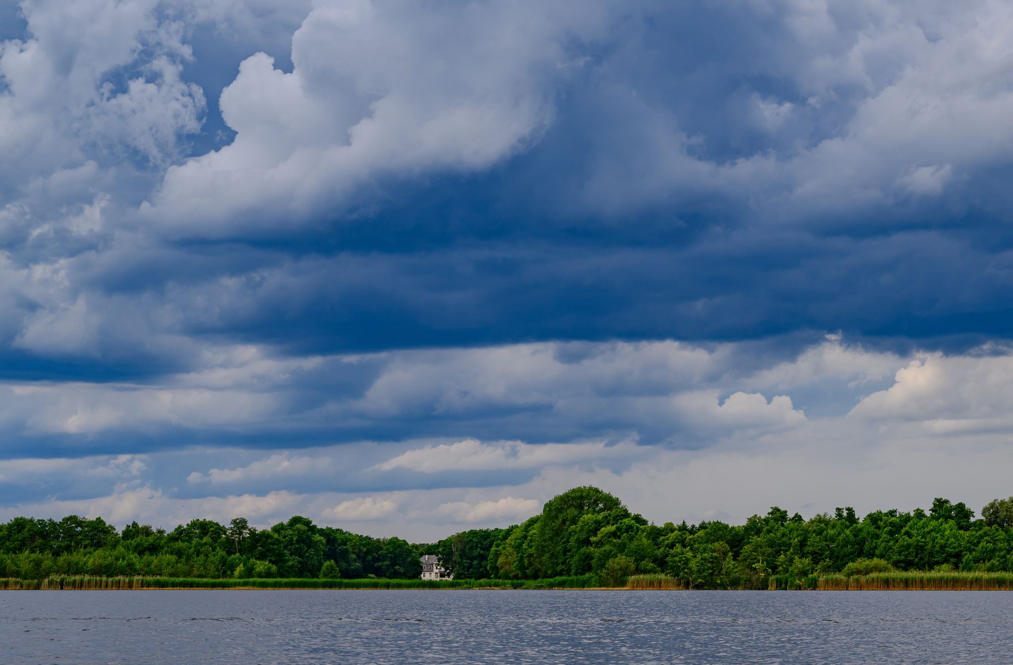 Viele Wolken und Regen in Berlin und Brandenburg