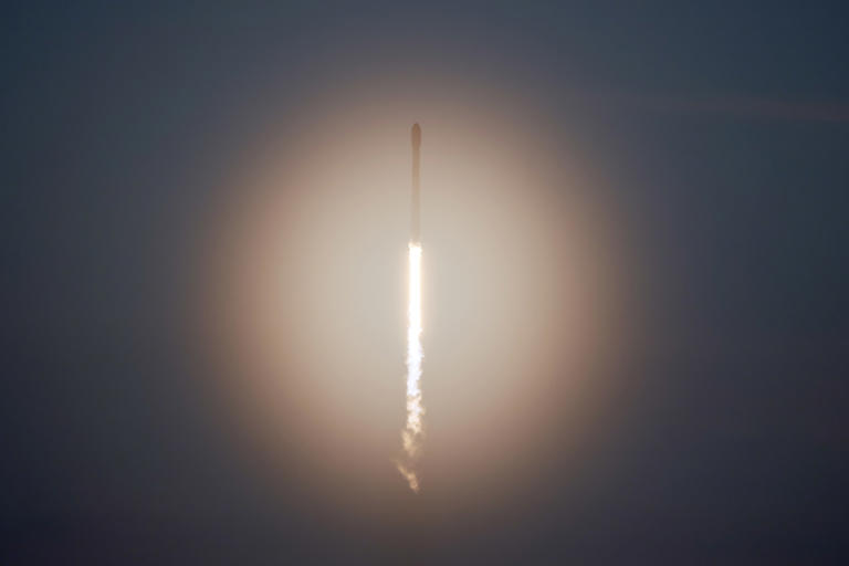 Everything you need to know about the SpaceX trading debut