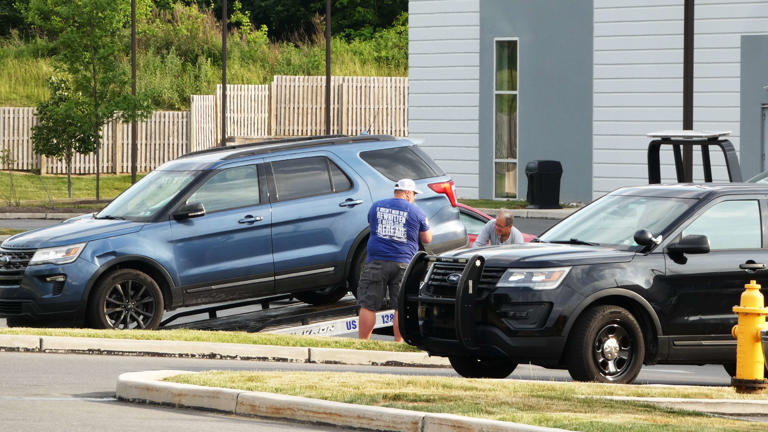 1-year-old found dead in car outside Northampton County warehouse, DA says