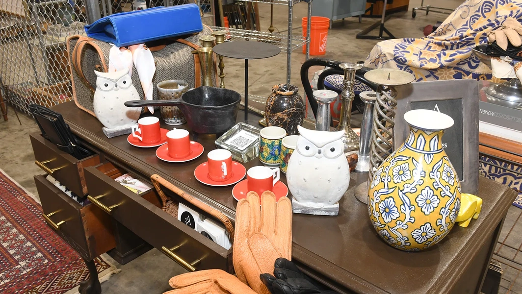 10 antiques dealers commonly decline