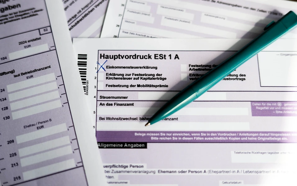 Tax experts warn salaried workers on TDS and refund pitfalls