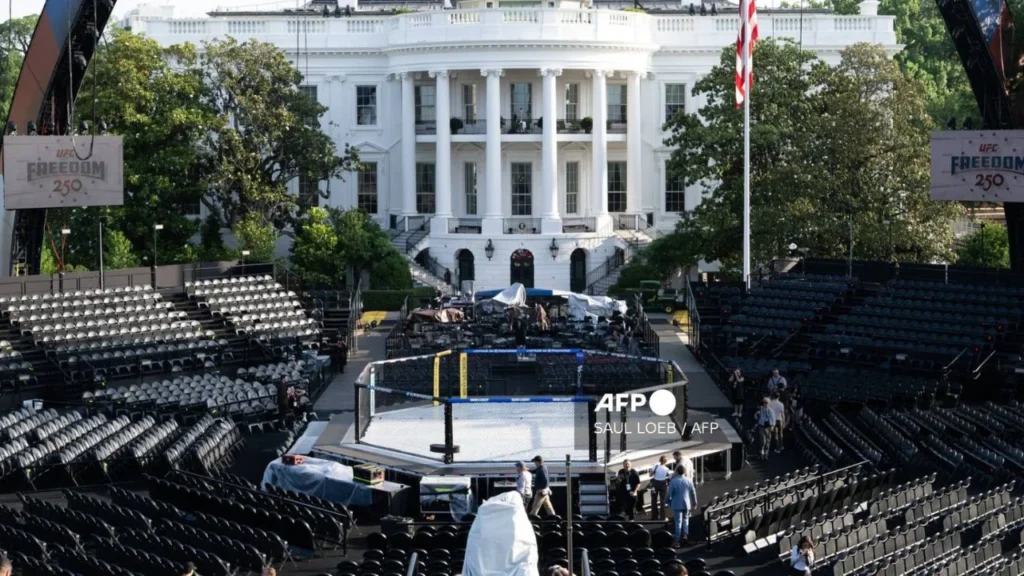 La Casa Blanca presenta ring de lucha para pelea de la UFC por ...