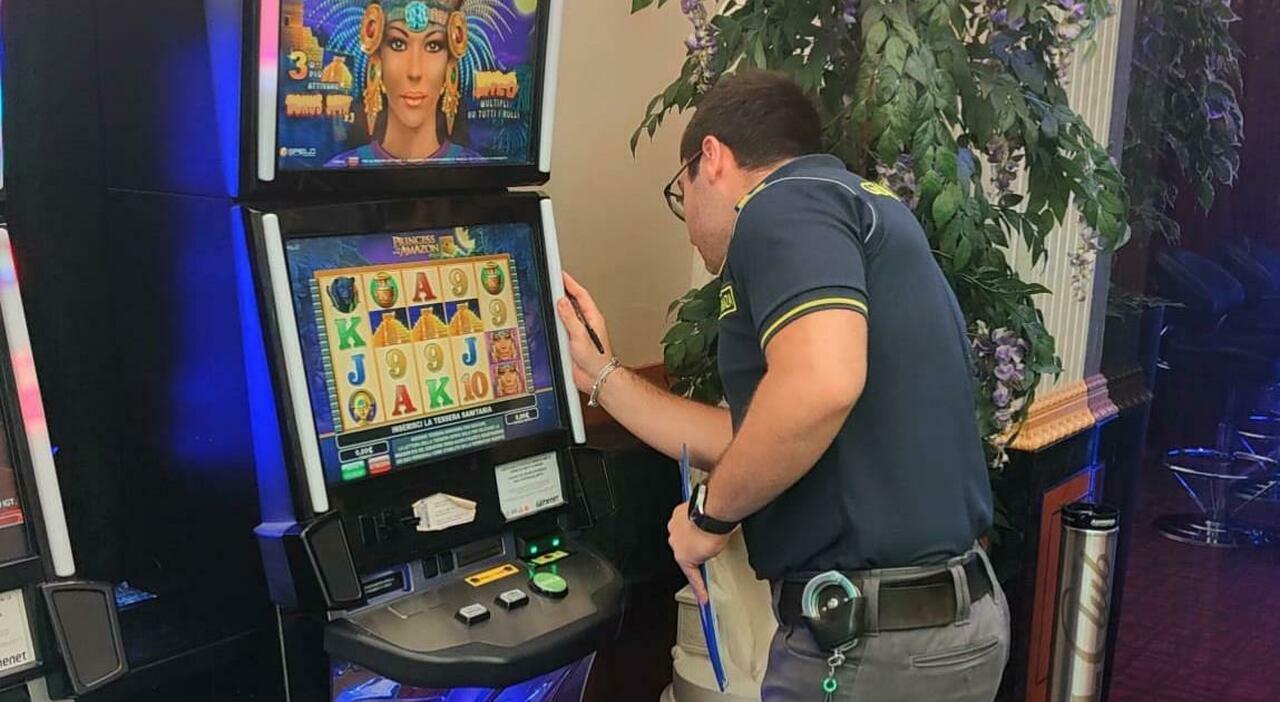 Chiusa sala slot vicino alla chiesa. Il Tar annulla il provvedimento