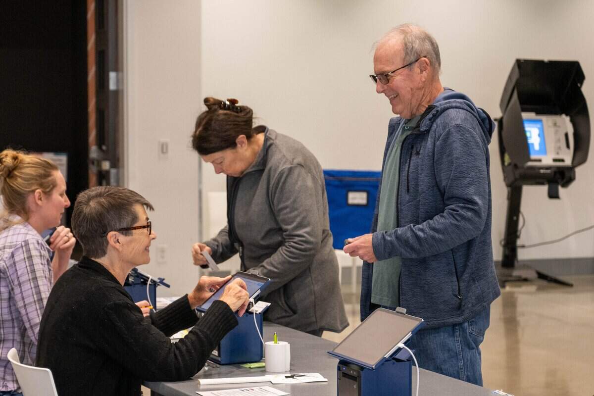 Here's why Johnson County Election Office says it closed some early ...