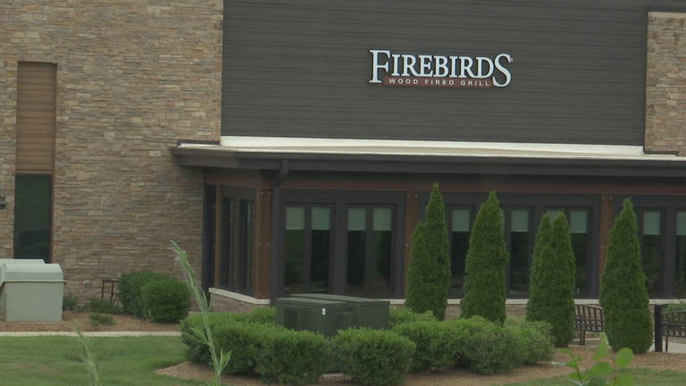 Former employees say Huntersville restaurant used their information to ...