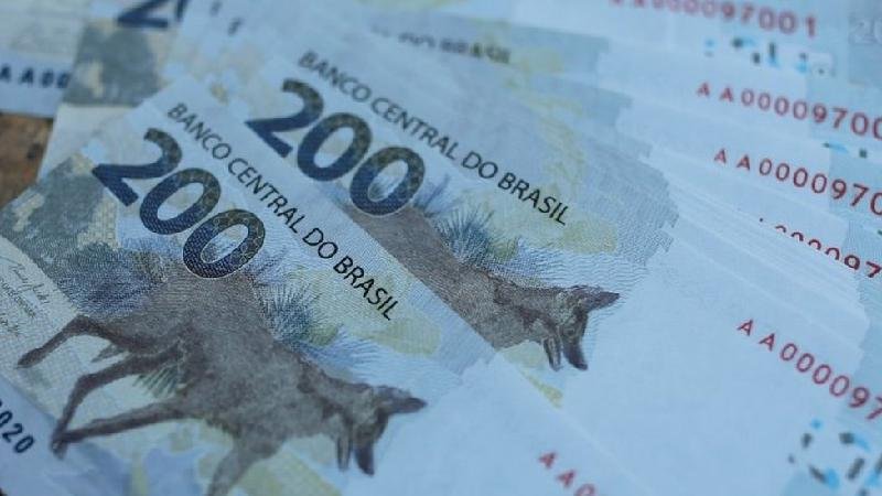 BH: casal compra pijama com nota falsa de R$ 200 e é procurado pela PM