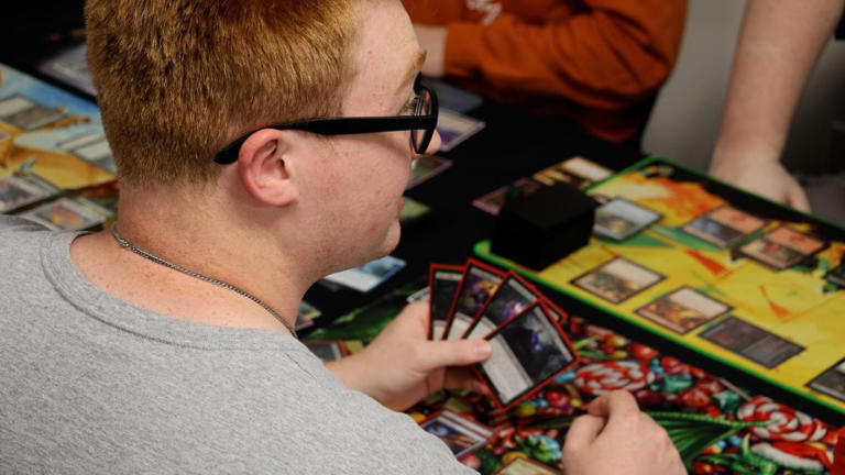 Local Marine Corps veteran builds community through cards