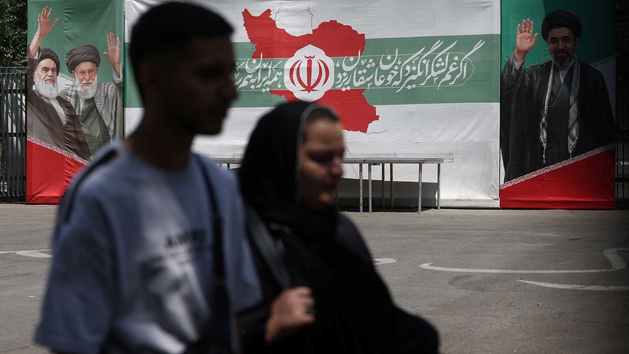 Experts react with dismay to Trump's Iran updates on Fox & Friends