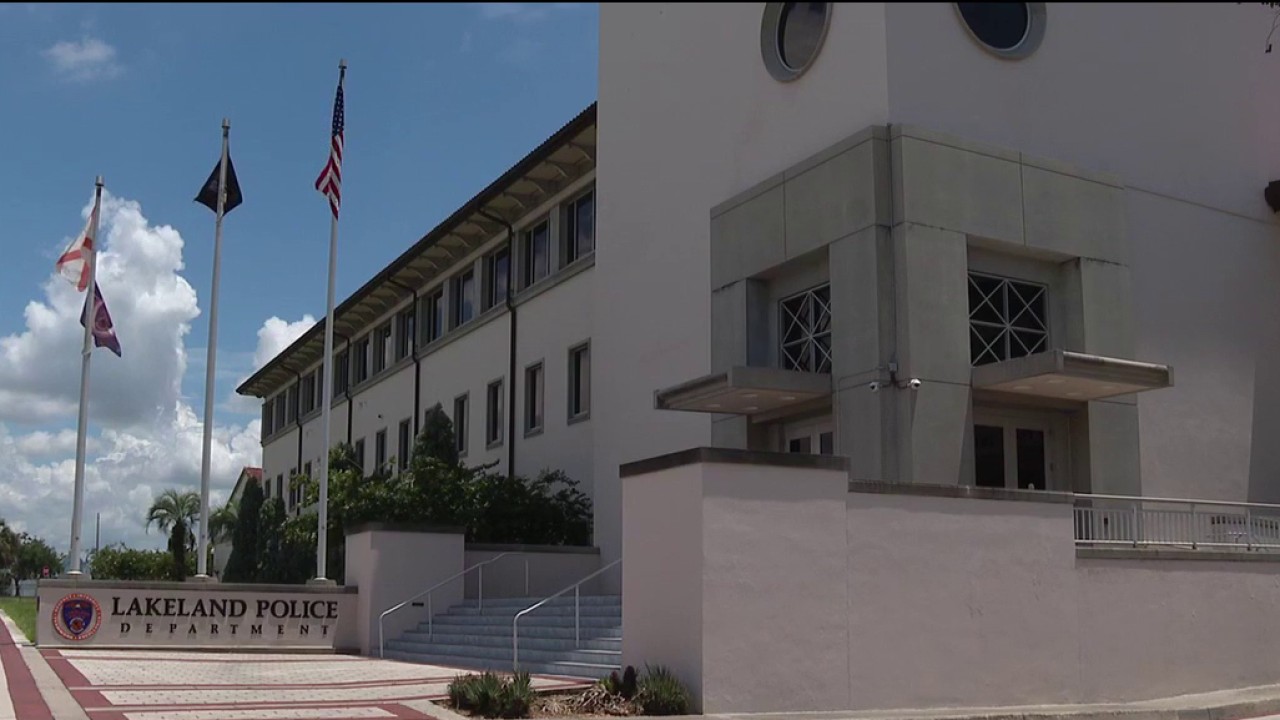 Retired police officers seek pension increases