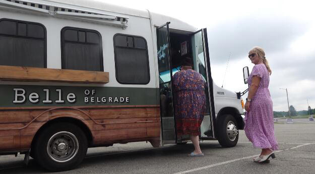 Kindness Cruise drives around Augusta spreading joy