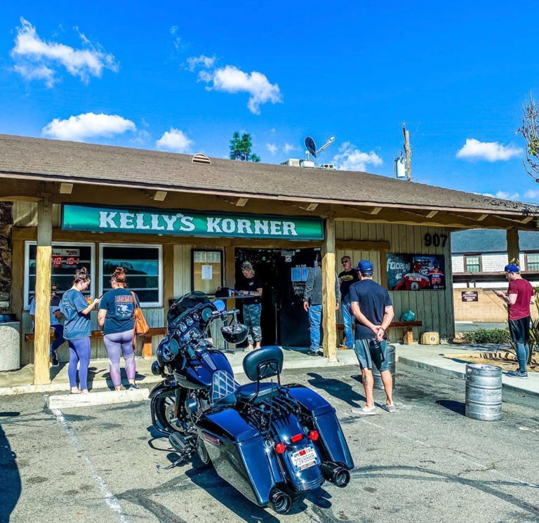 Two Southern California bars ranked among the best in the US