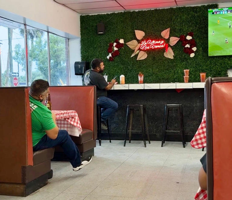 World Cup fans in DeLeon Springs enjoy opening match over tacos, beer