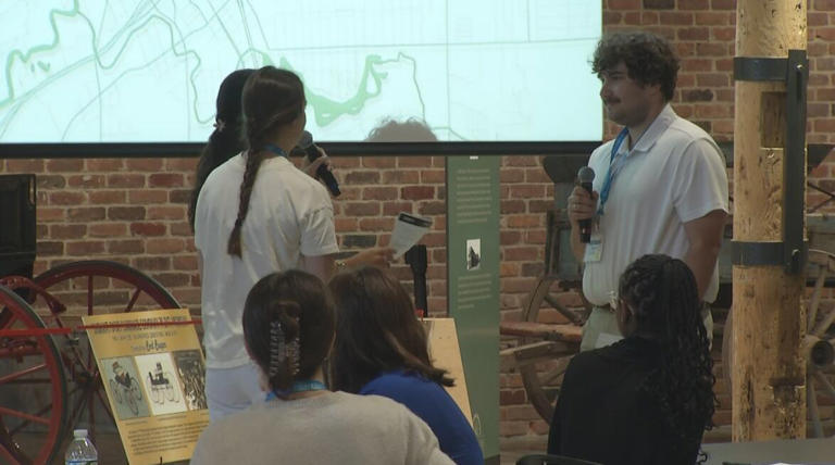 'Flinterns' gather for networking, community immersion in downtown Flint
