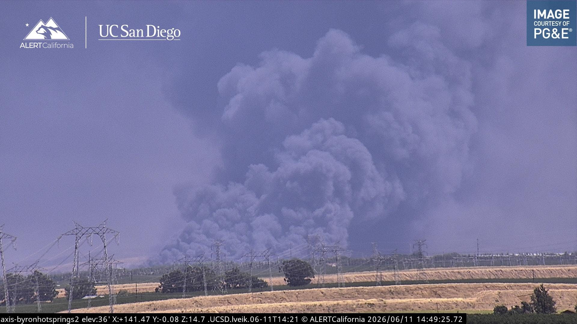 Crews battle massive Tracy fire in California distribution center