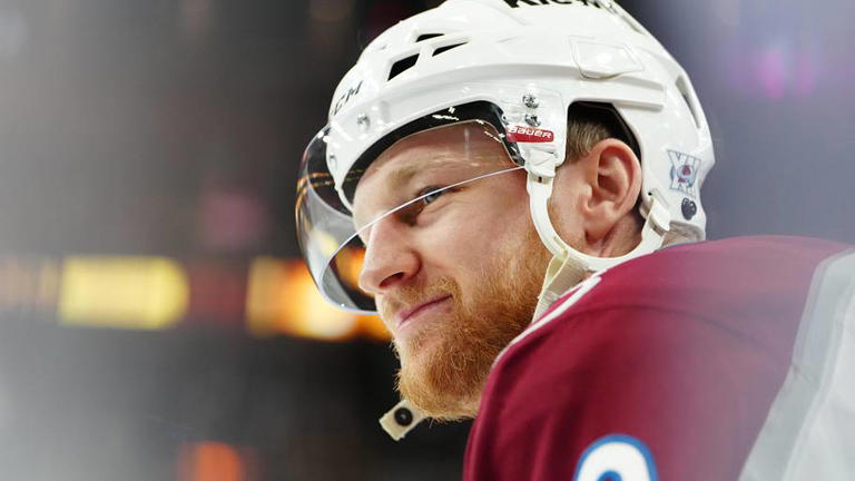 Avalanche stars continue to get NHL awards snubs, this time it’s MacKinnon
