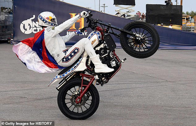 White House UFC event takes a bizarre twist as death-defying stunt is ...