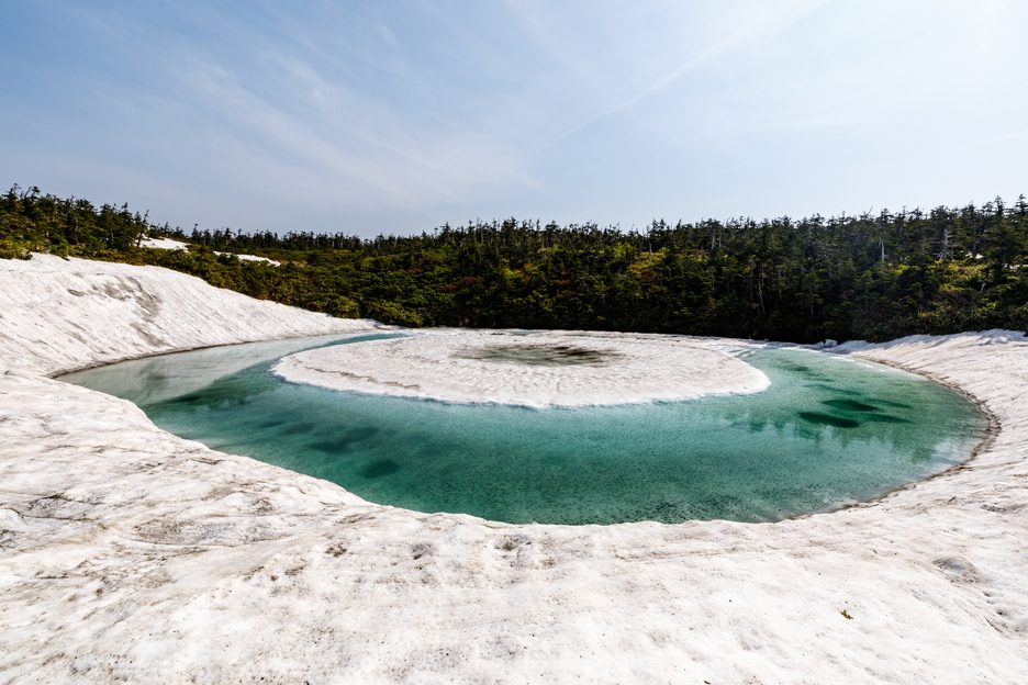 The strange, very peculiar lake that forms a mythical dragon's giant ...