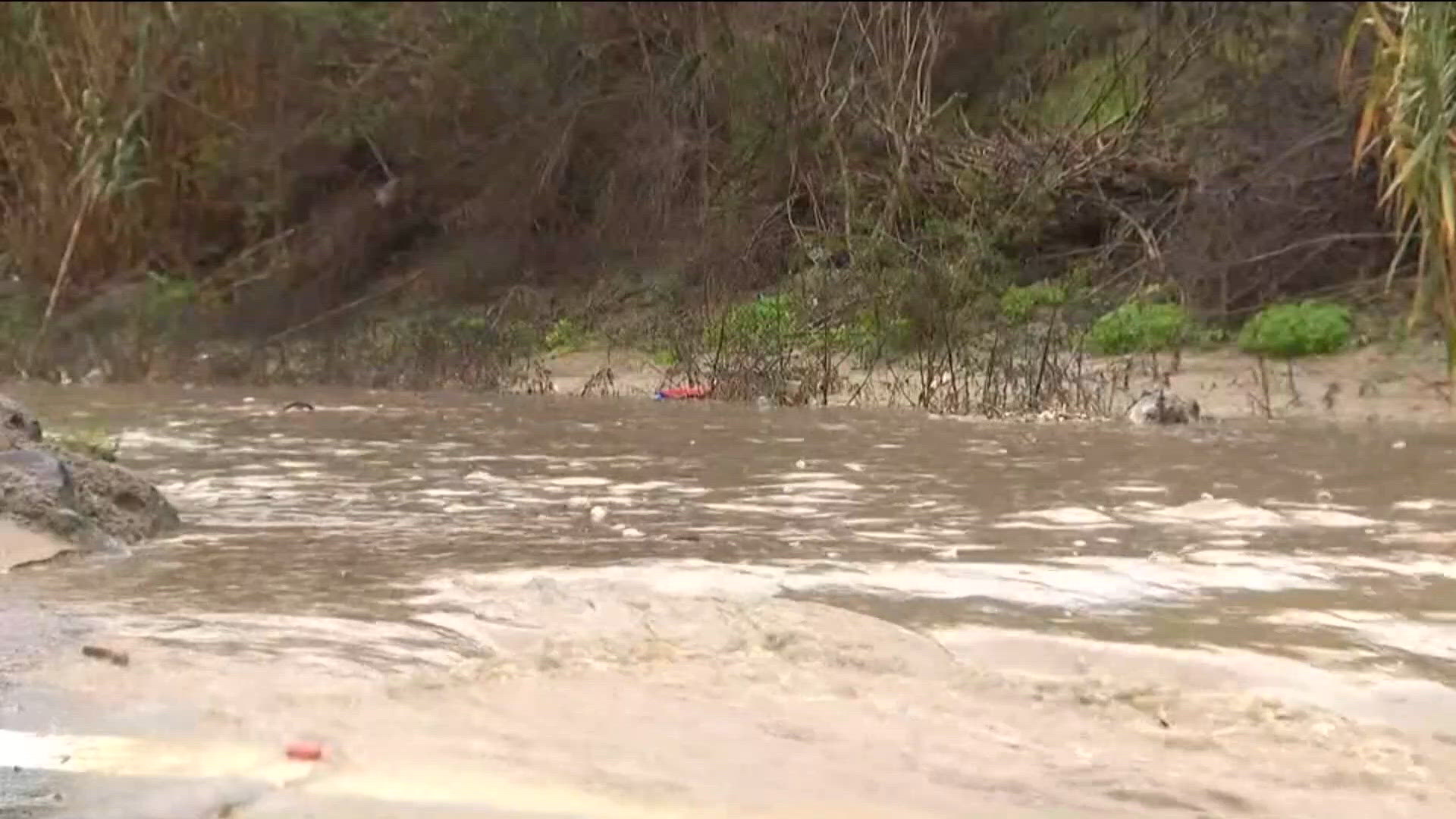 Temporary pipe extension to reduce toxic emissions in South Bay