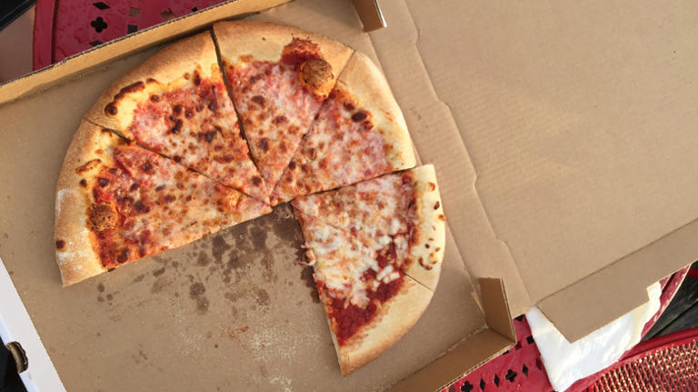 The best hole-in-the-wall pizza joint in every state