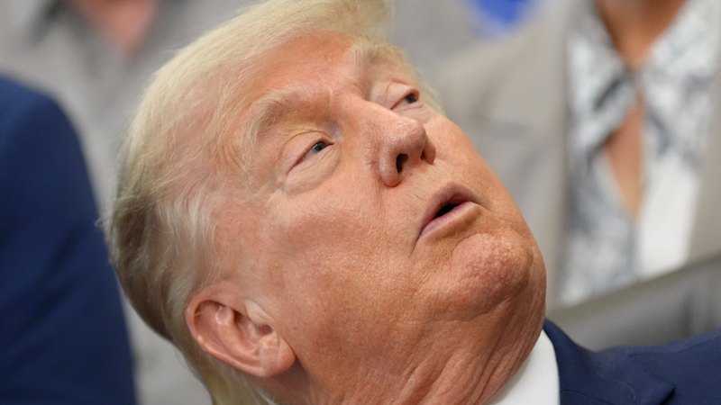 Donald Trump manipulating markets with Iran war claims, says senator