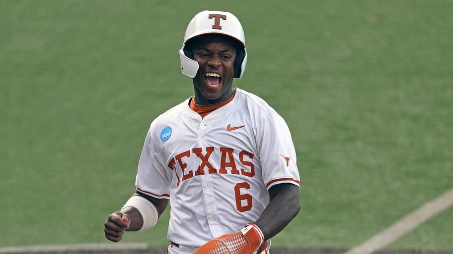 Texas baseball's Anthony Pack Jr. wins national freshman of the year award