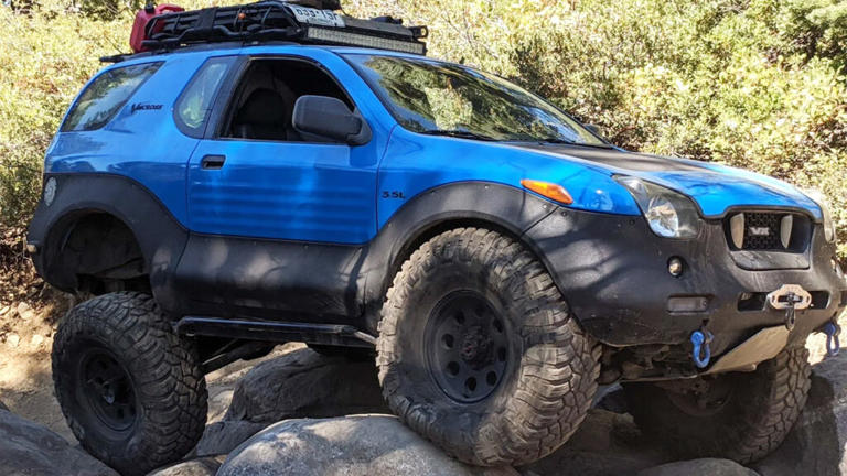 Someone dropped a Lexus V8 in Isuzu’s wildest SUV, and it sold for $12,000