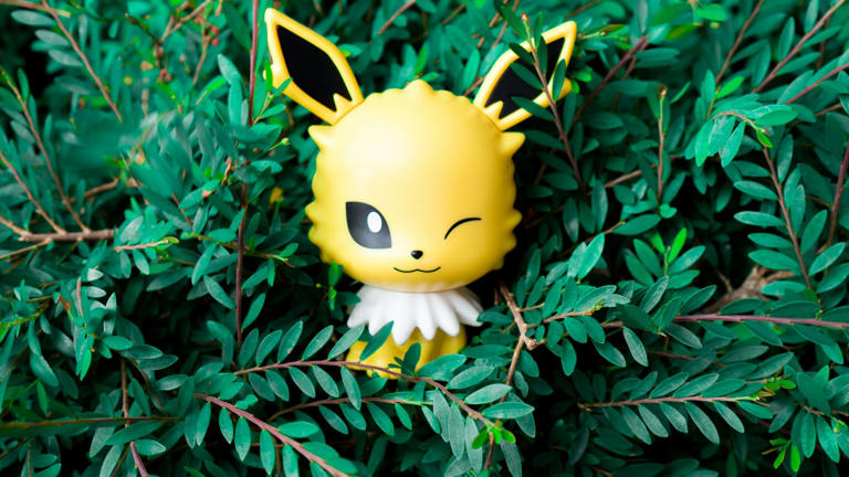 The disturbing theory about Poké Balls that'll change how you see ...