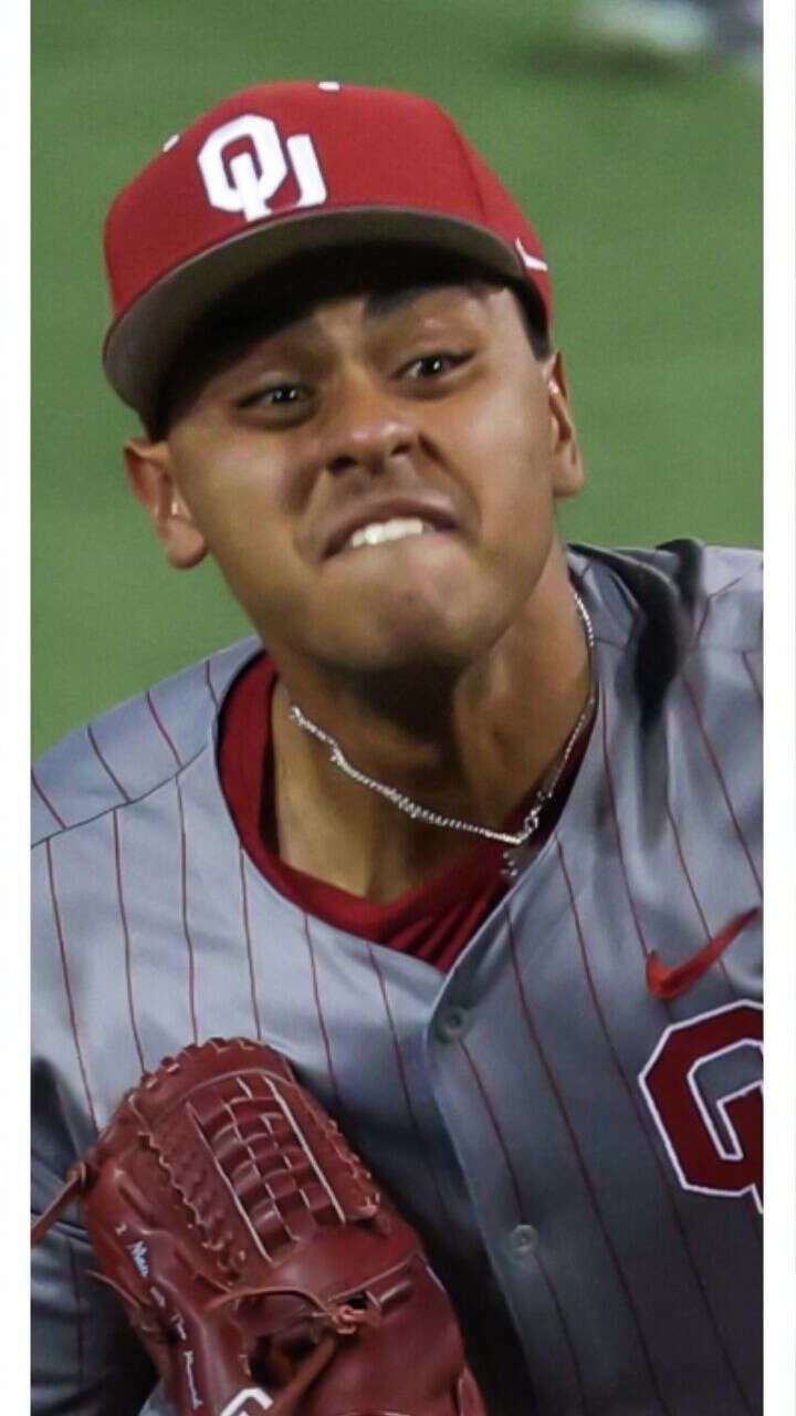 11 Houston baseball stars reach Omaha