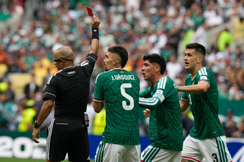 3 red cards mar opening World Cup match between Mexico and South Africa