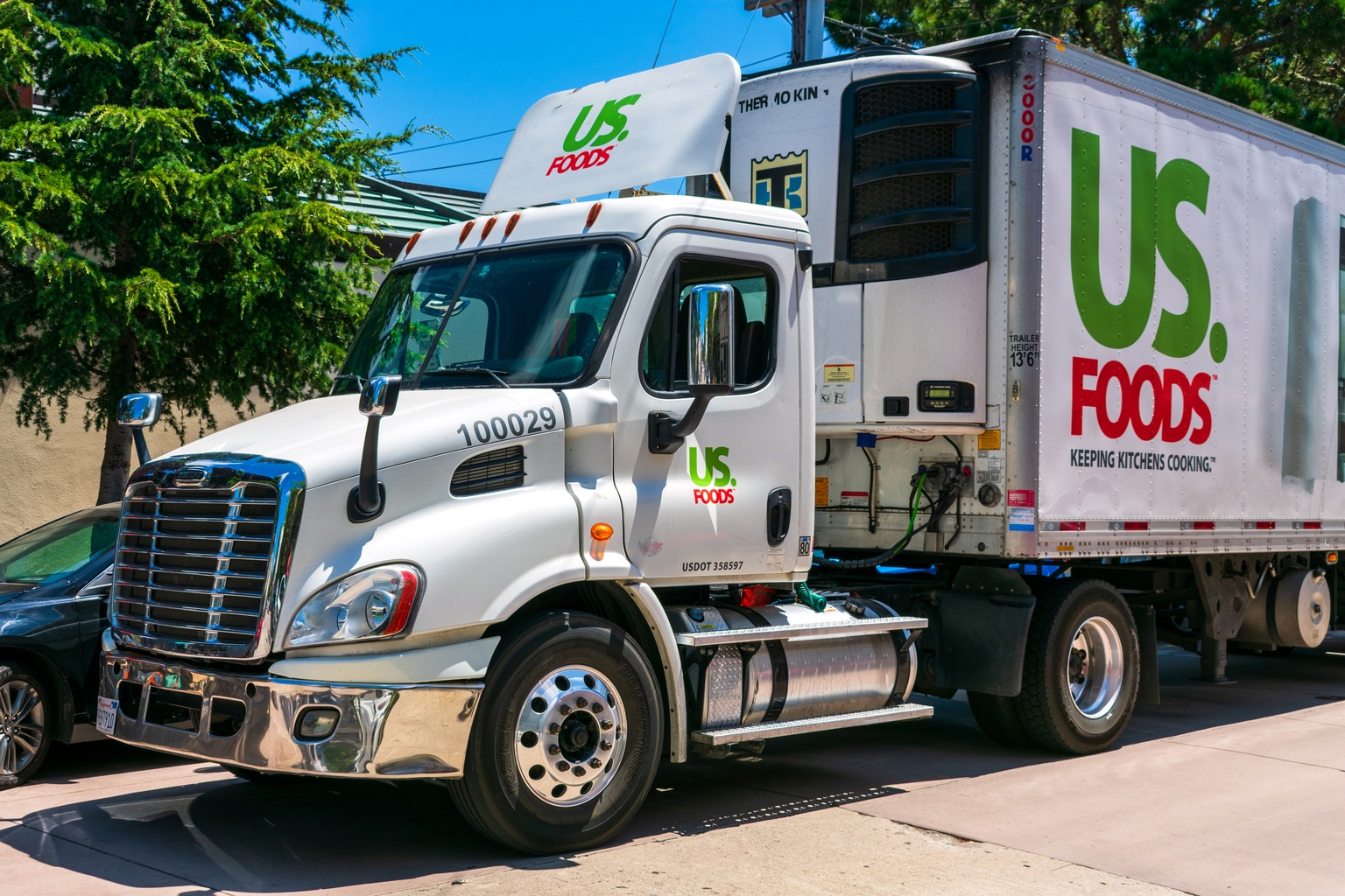 US Foods secures $167M Navy contract for full-line food & beverage supply