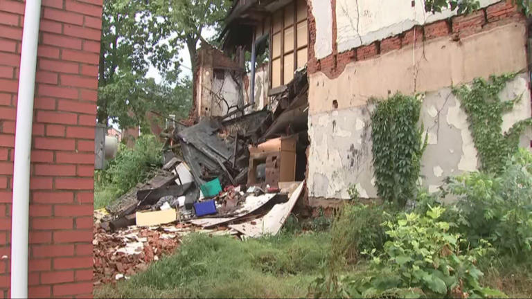 House partially collapses in Pittsburgh during severe storms
